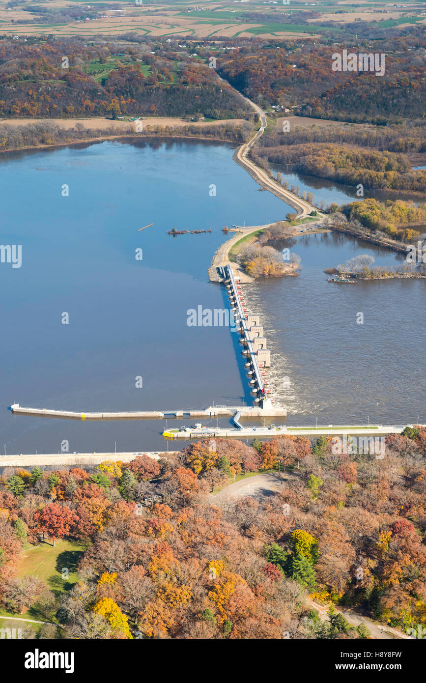 Aerial view of the Mississippi River and Lock & Dam number 11, north of ...