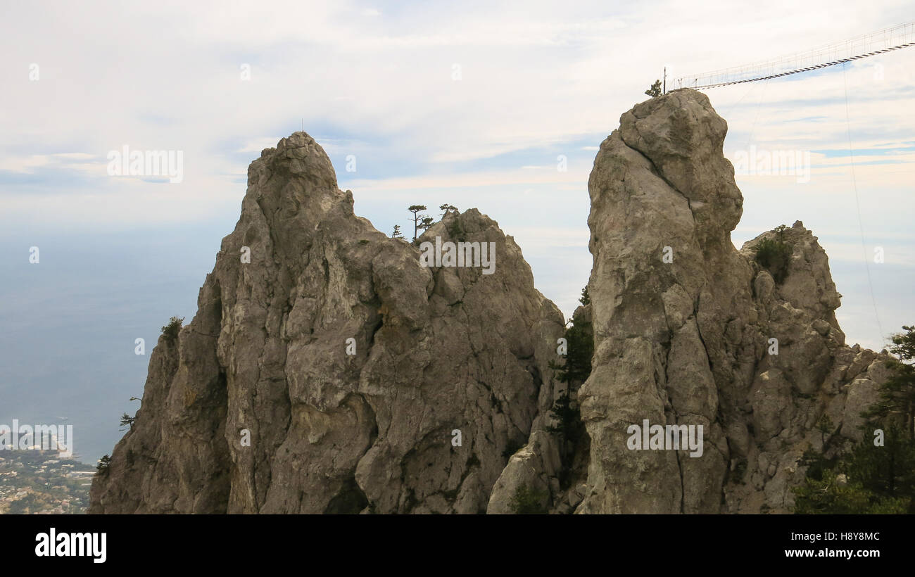 Bottom of sea cliff hi-res stock photography and images - Alamy