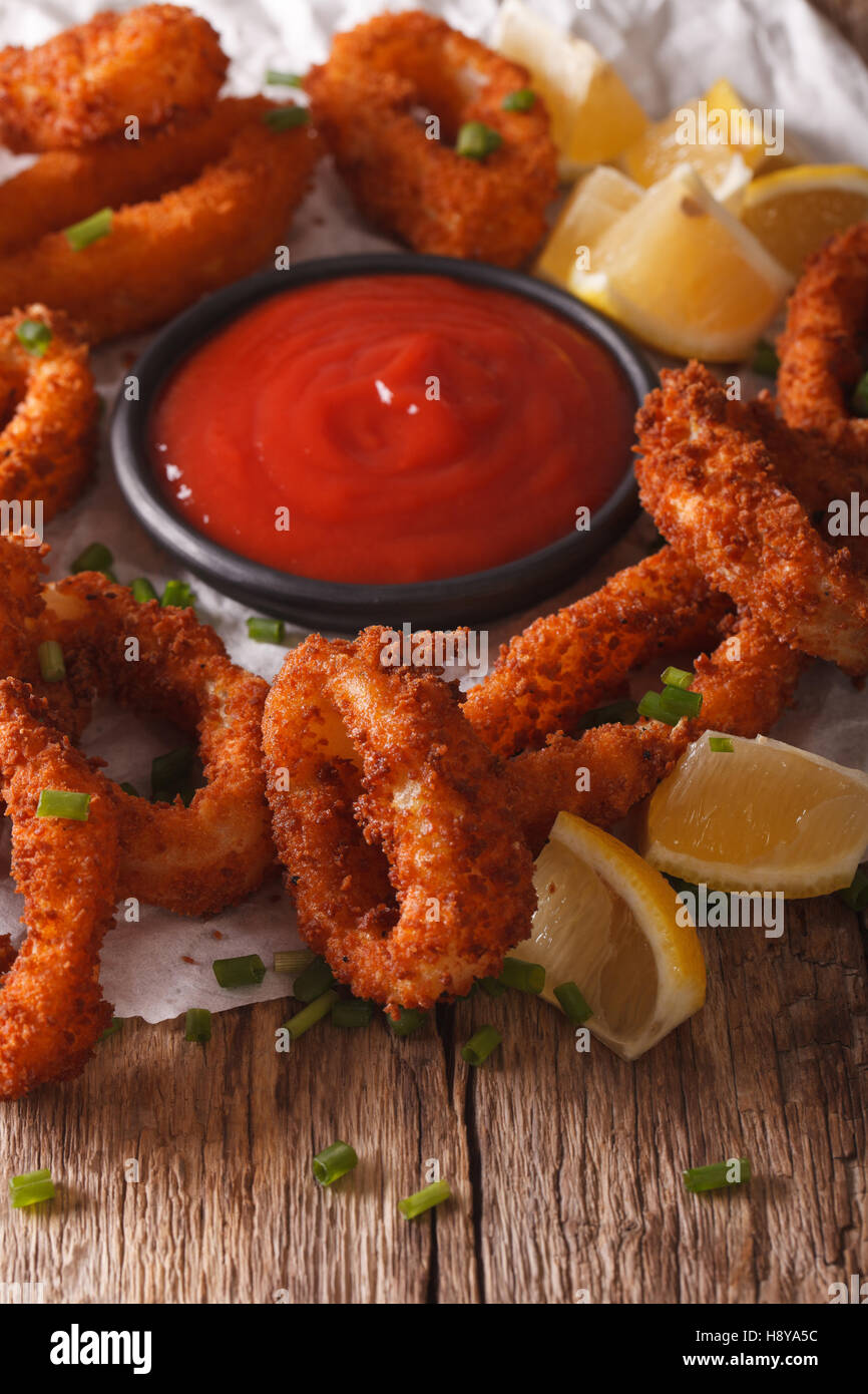 Golden squid rings seafood hi-res stock photography and images - Alamy