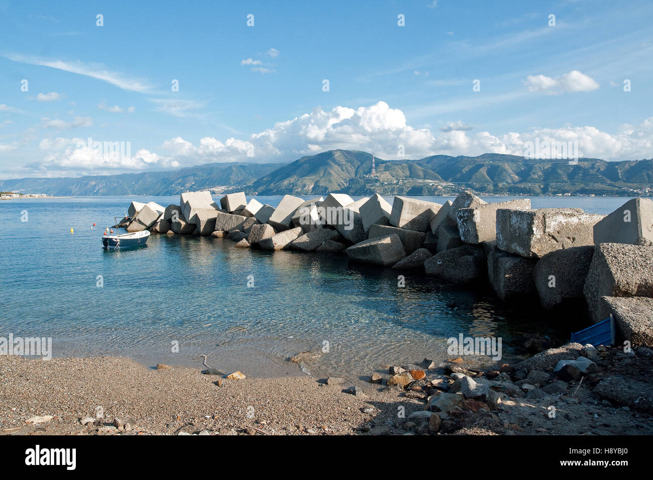 Torre faro messina italy hi-res stock photography and images - Alamy