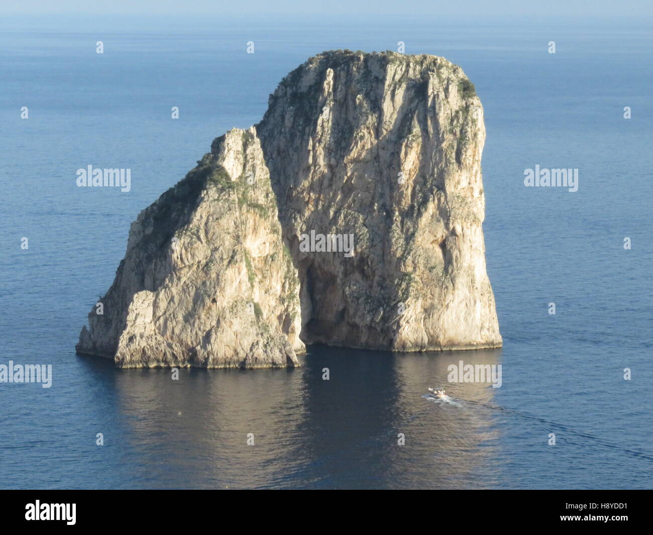 Italy capri famous faraglioni rocks hi-res stock photography and images ...