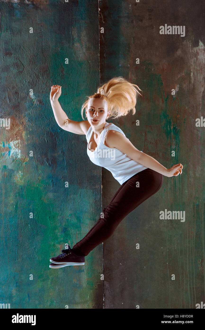 The women dancing hip hop choreography Stock Photo - Alamy