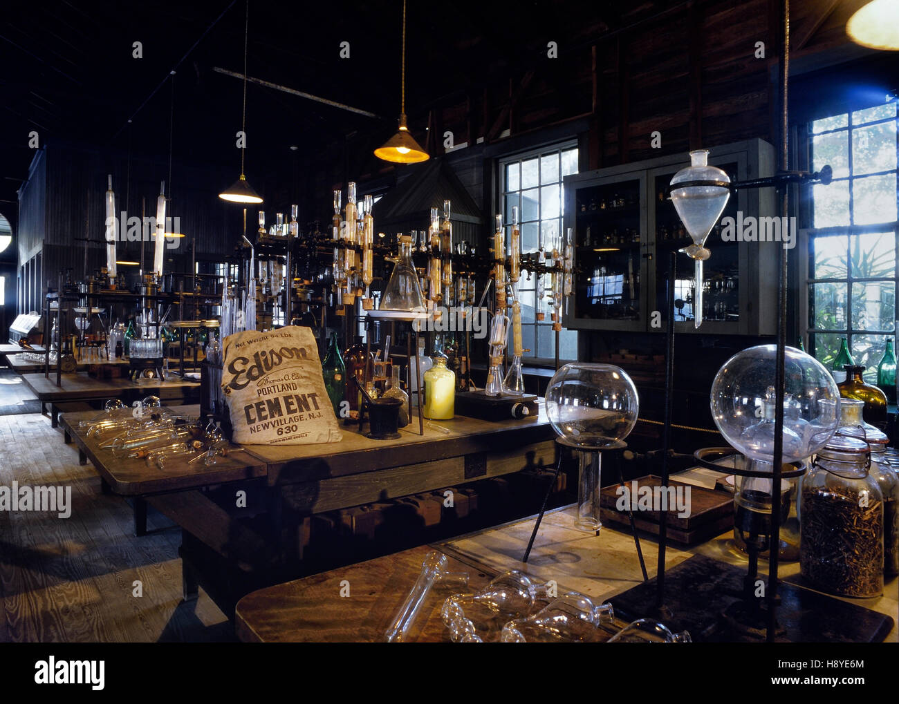 The Edison Botanic Research Laboratory at the Edison & Ford Winter ...