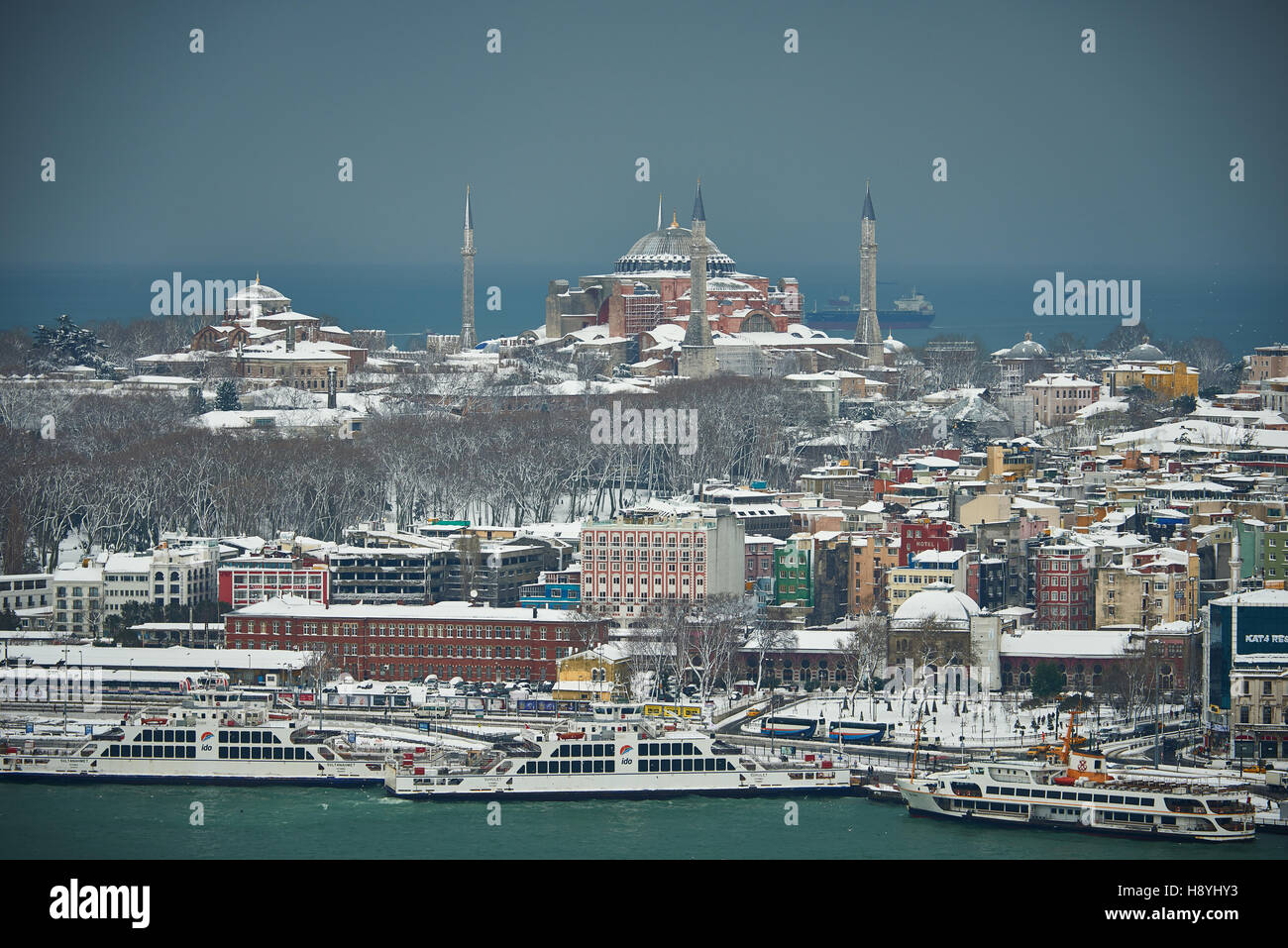 A snow storm in Istanbul dusts the landscape, and the Hagia Sophia ...