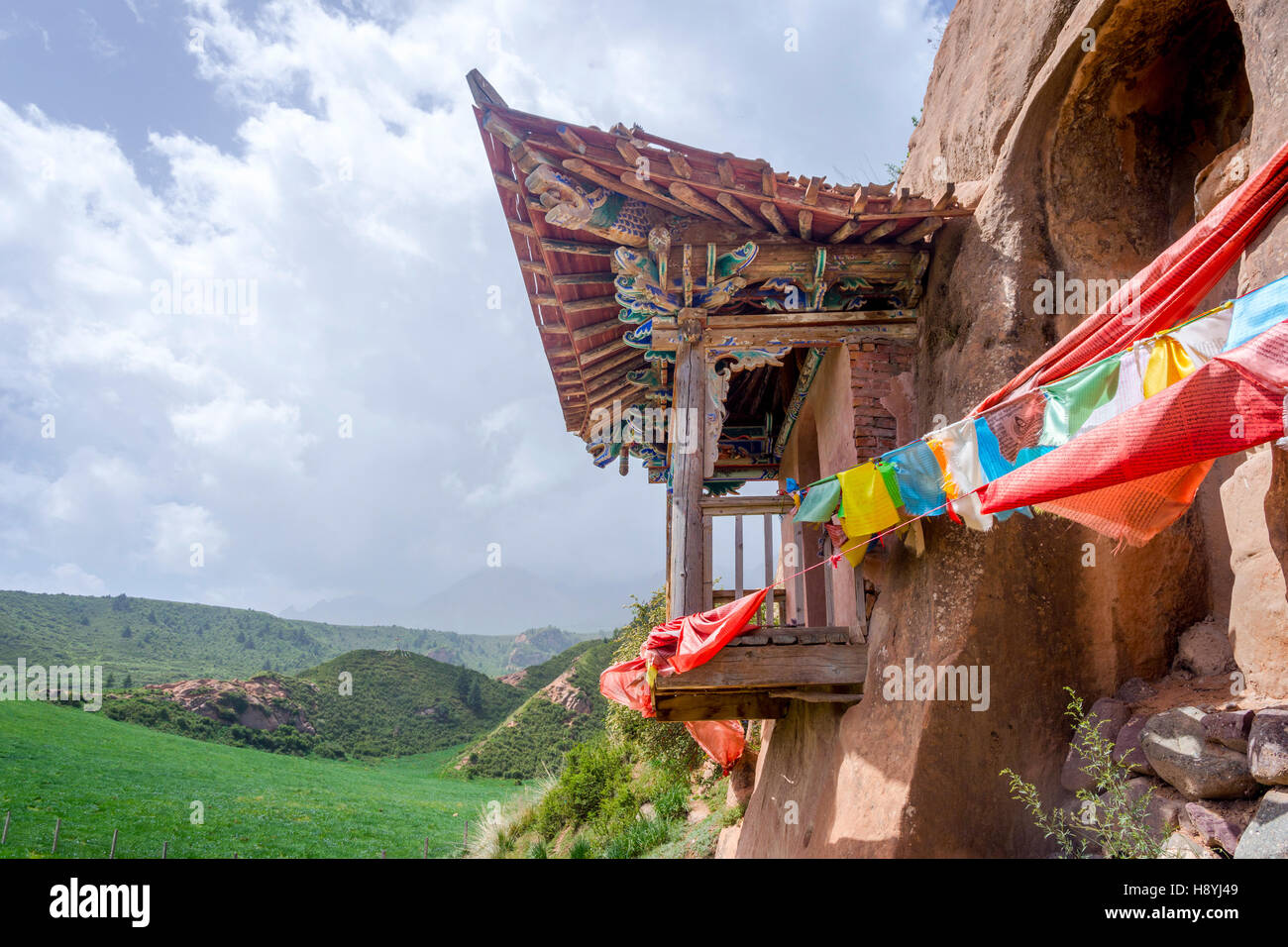 Mati Si temple in the rock caves, Zhangye, Gansu province, China Stock ...