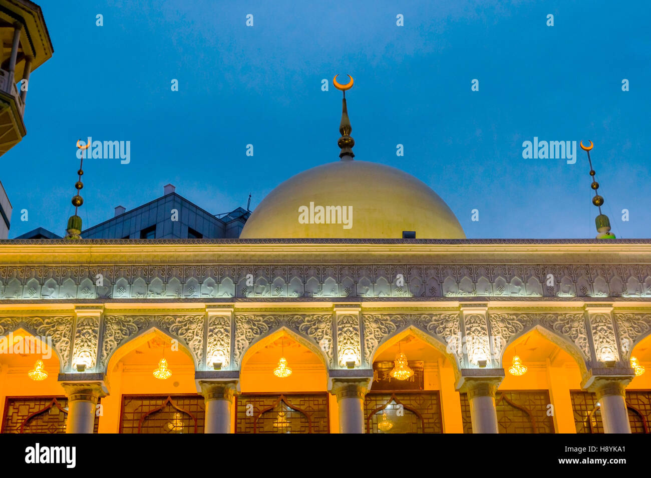 Xining Dongguan Grand Mosque at night, Qinghai, China Stock Photo - Alamy