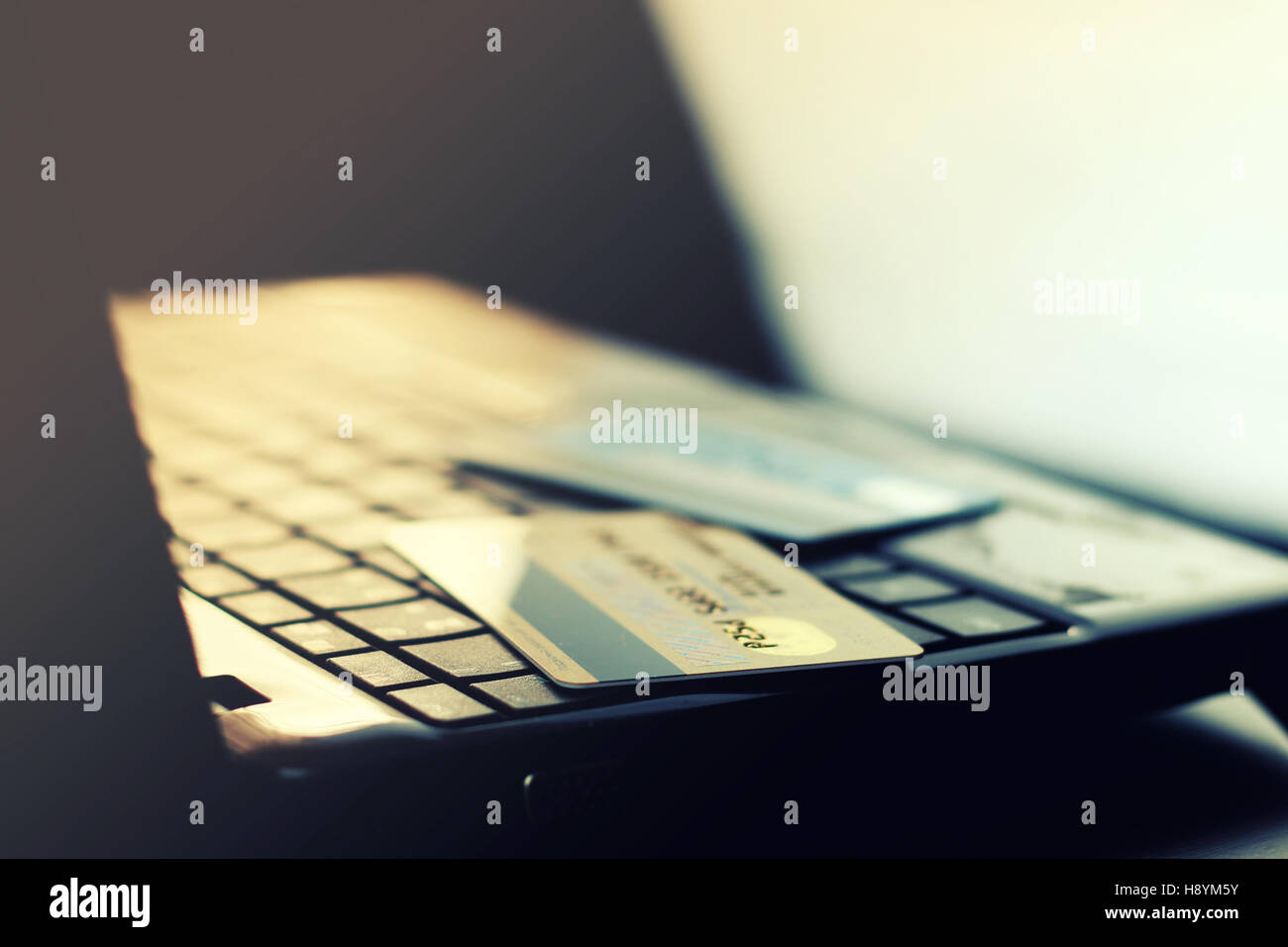 Laptop credit card payment Stock Photo - Alamy