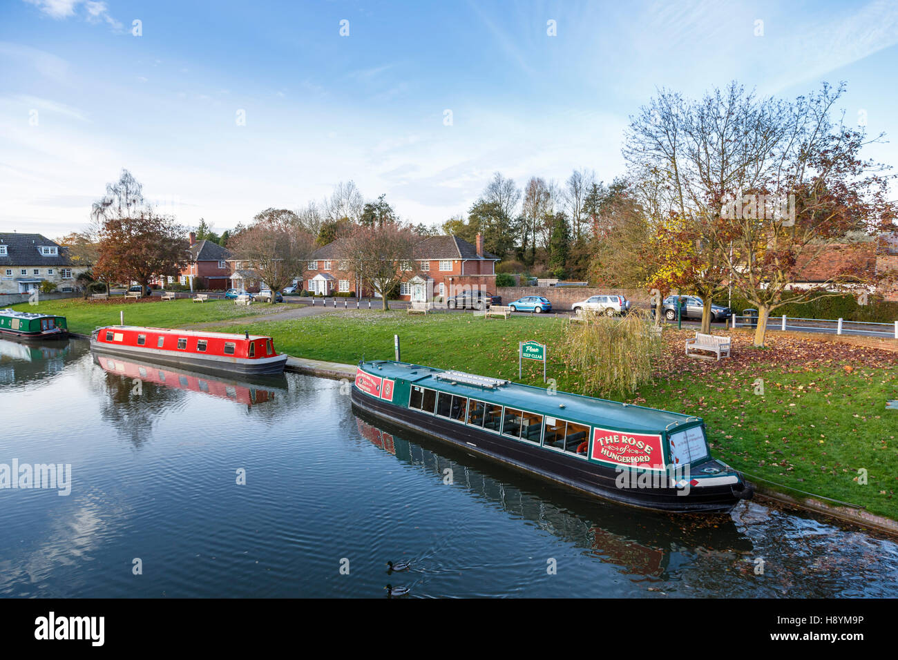 Berkshire sightseeing: view of narrowboats including Rose of Hungerford ...