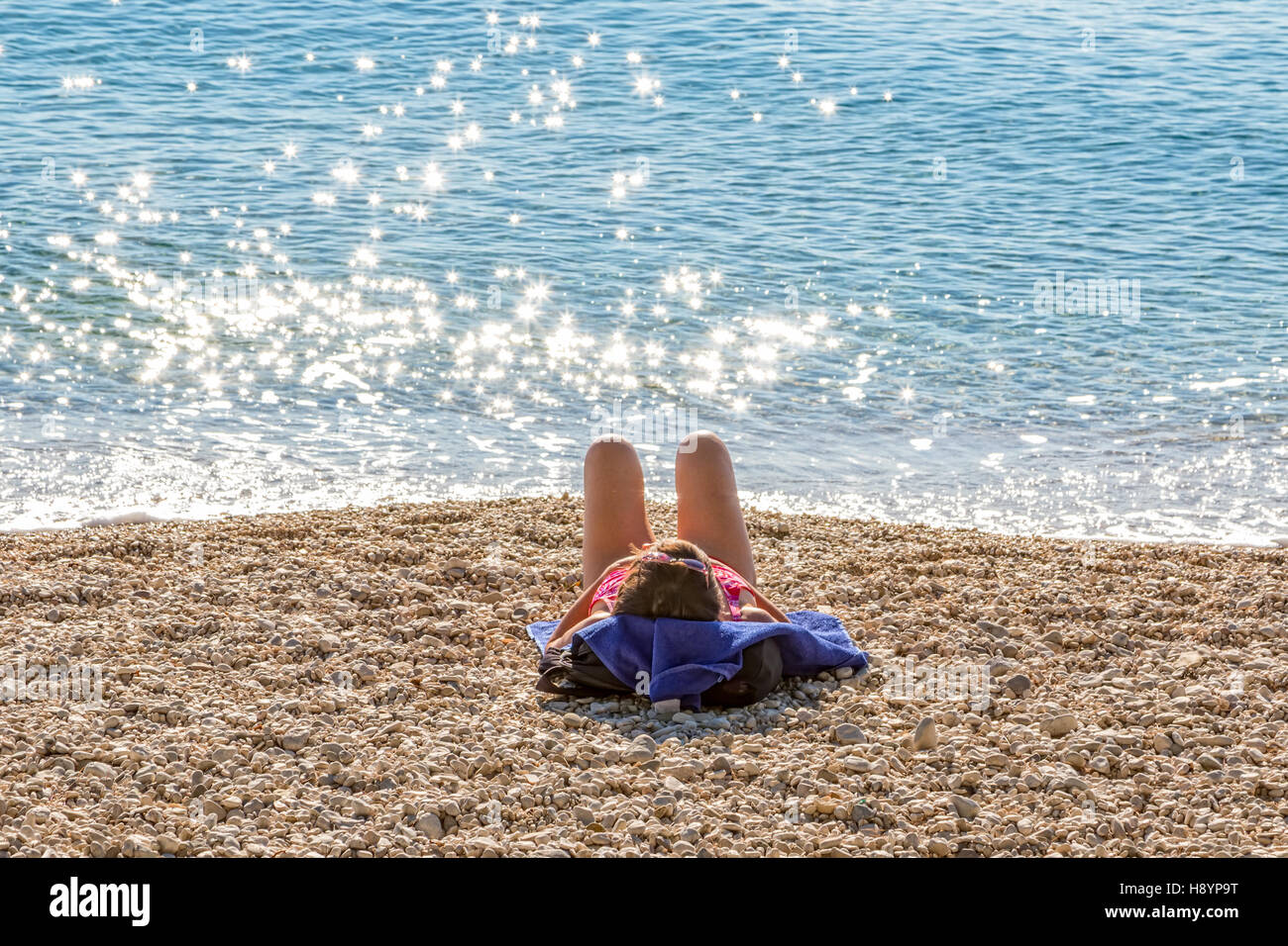 Sunbathing weather hi-res stock photography and images - Alamy