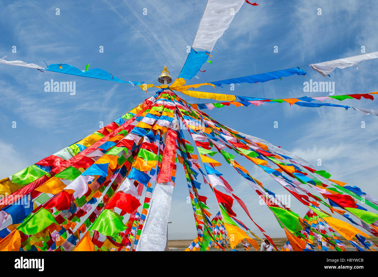 Tibetan symbol hi-res stock photography and images - Alamy