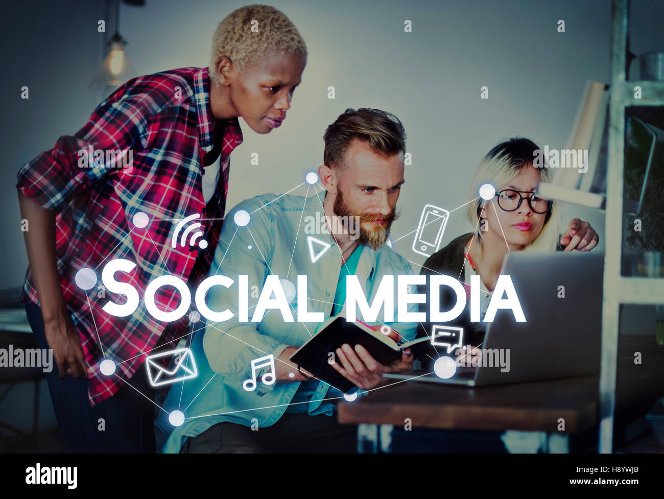 Social Media Connection Graphics Concept Stock Photo - Alamy