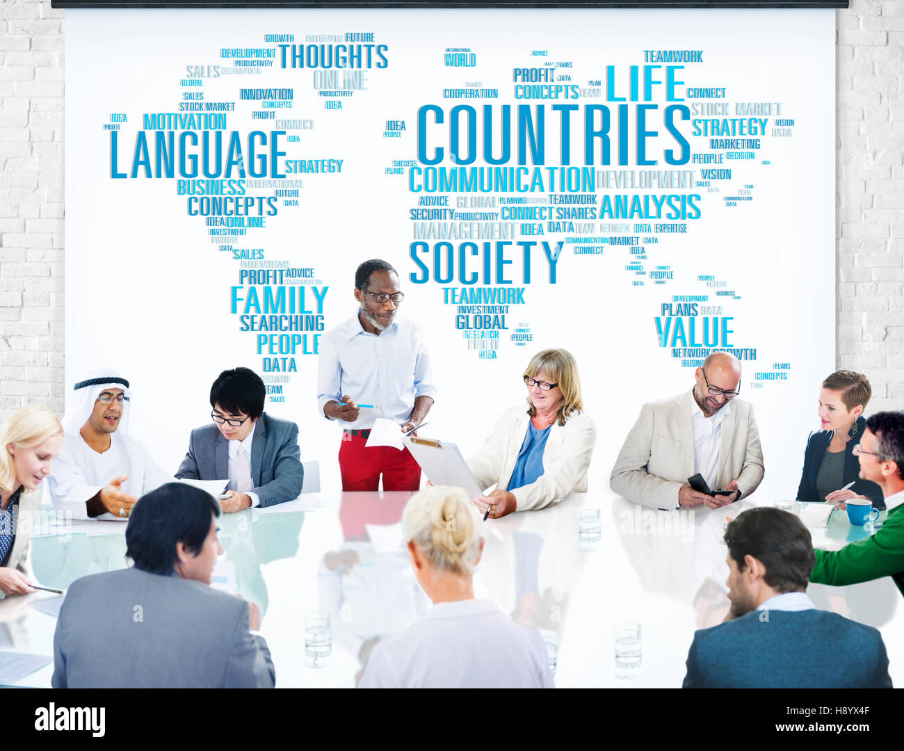 Multi racial group people world map hi-res stock photography and images ...