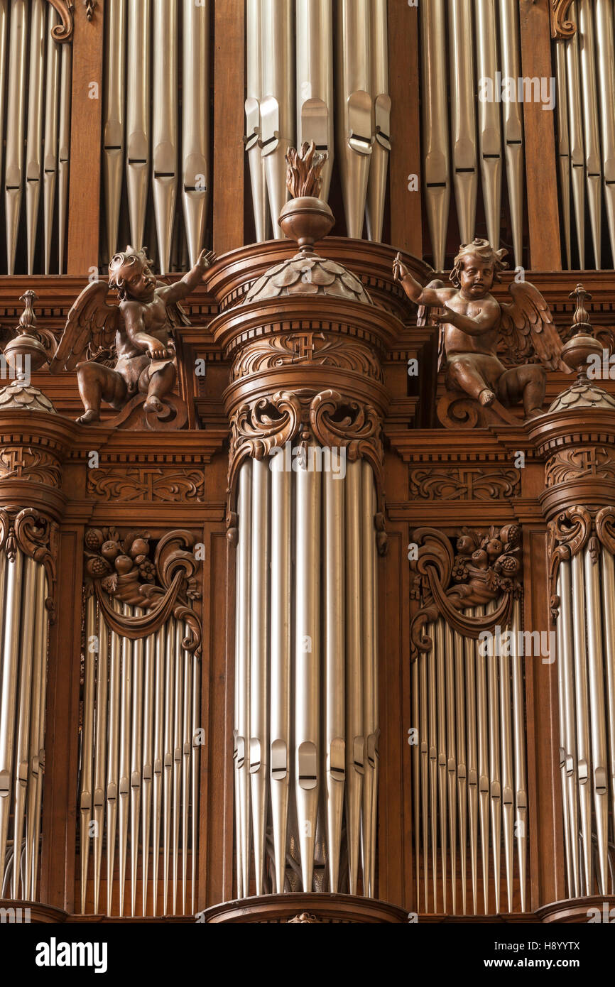 Beautiful organ pipes hi-res stock photography and images - Alamy