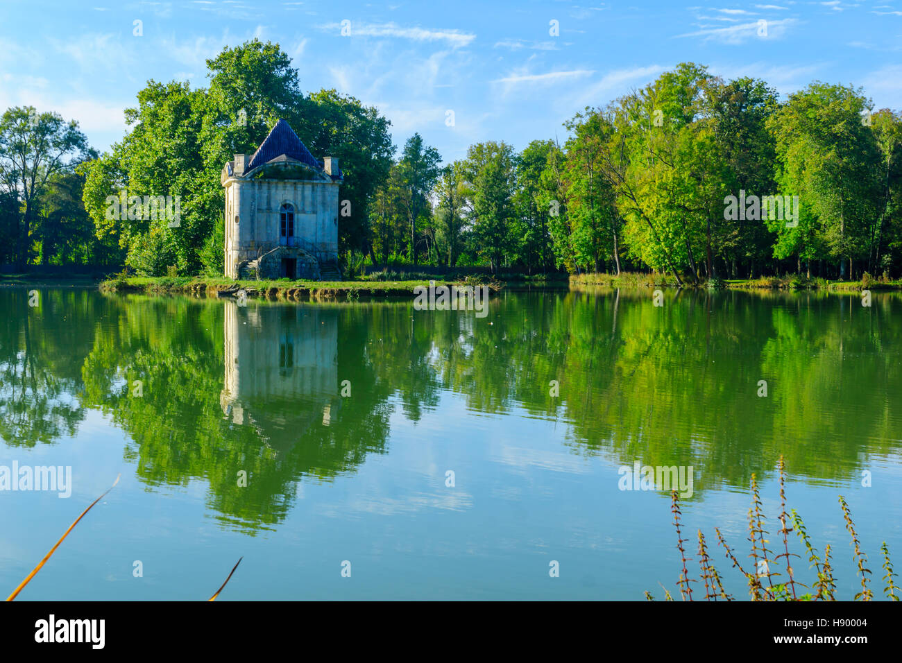 Ancy le franc hi-res stock photography and images - Alamy