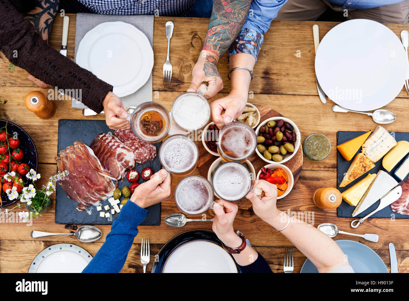 Group cheers hi-res stock photography and images - Alamy
