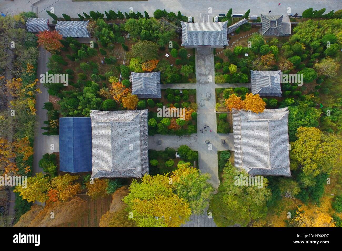 109 east palace hi-res stock photography and images - Alamy
