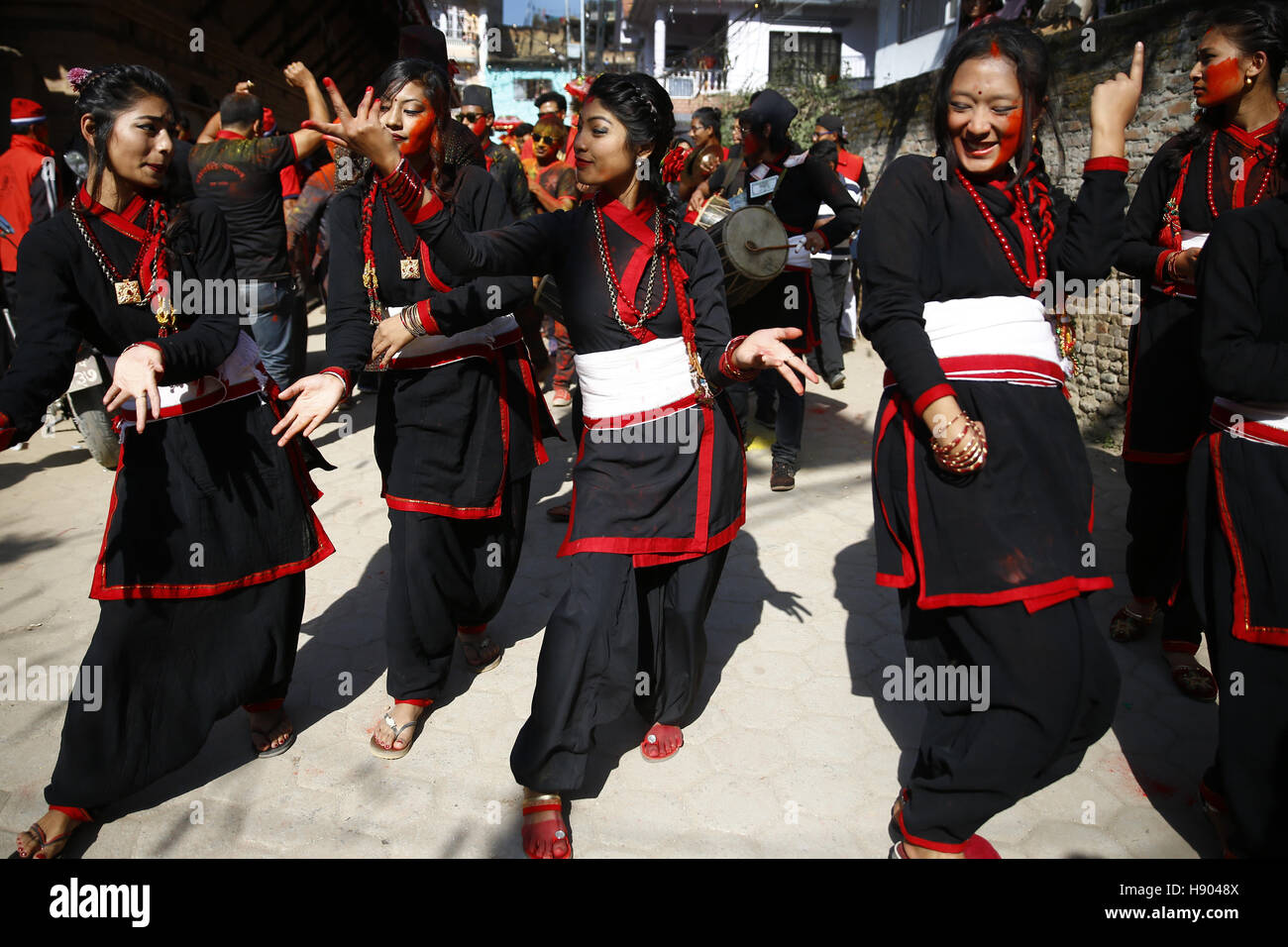 Newari pray worship hi-res stock photography and images - Alamy