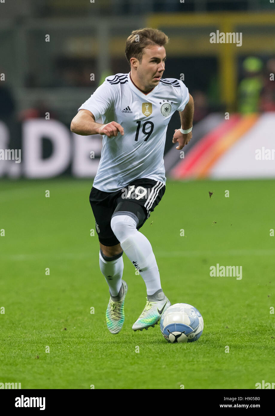 Milan, Italy. 15th Nov, 2016. Germany's Mario Goetze in action during ...