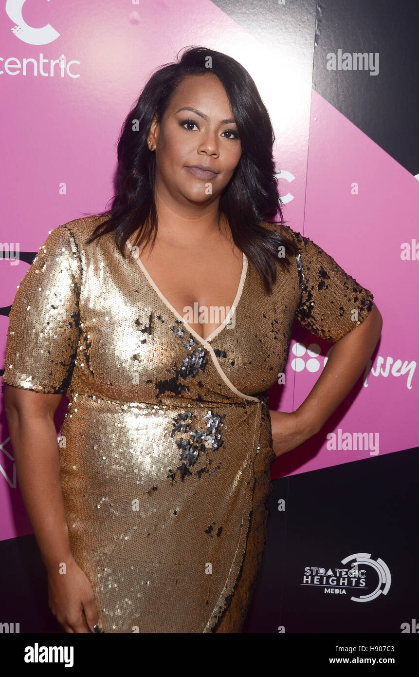 New York, NY, USA. 19th Oct, 2016. attends the sixth annual WEEN awards ...