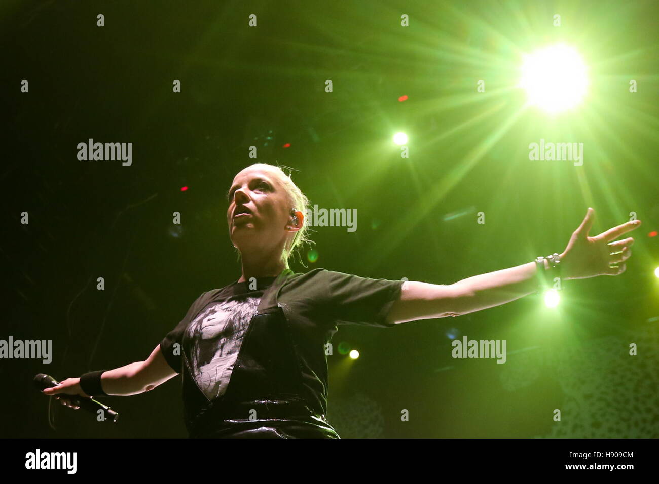 Shirley Manson High Resolution Stock Photography and Images - Alamy