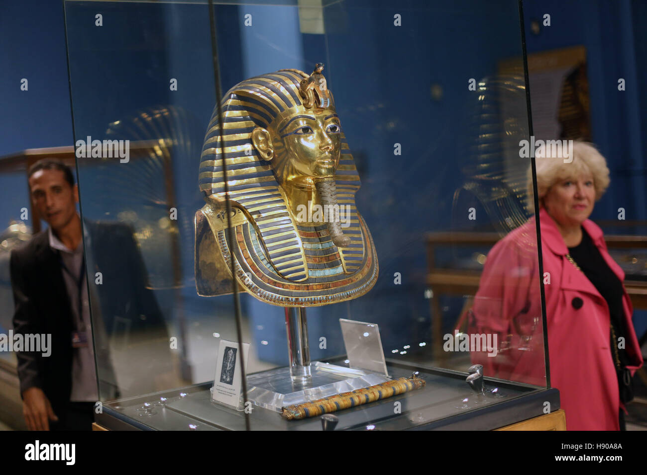 Cairo, Egypt. 17th Nov, 2016. The golden mask of King Tutankhamen, one ...