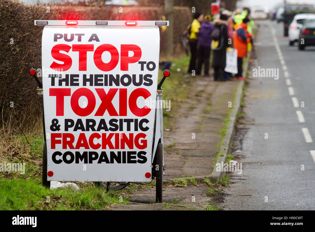 a cuadrilla plumpton frack off anti protest shale gas extraction ...