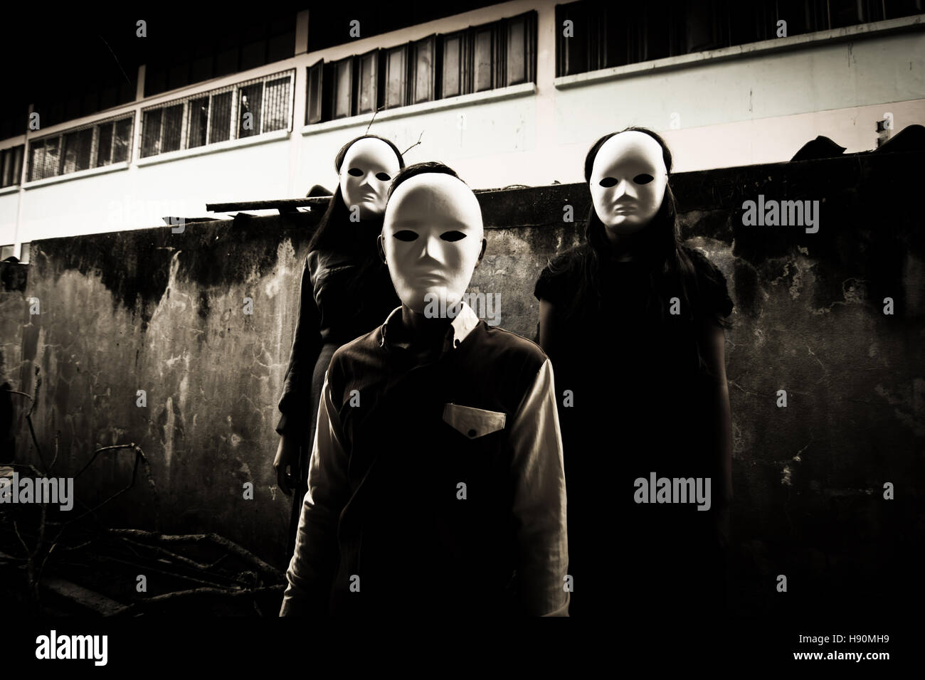 Halloween hunting,Scary background for book cover ideas Stock Photo - Alamy
