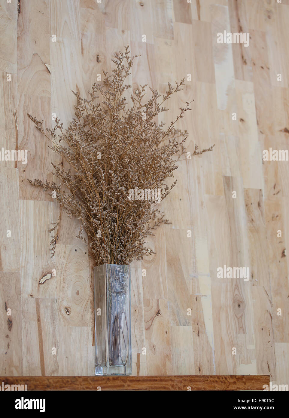 Hay flowers in a vase Stock Photo - Alamy