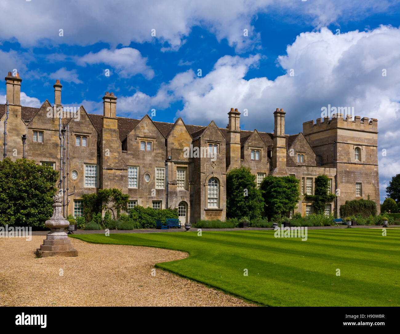 Grimsthorpe castle hi-res stock photography and images - Alamy