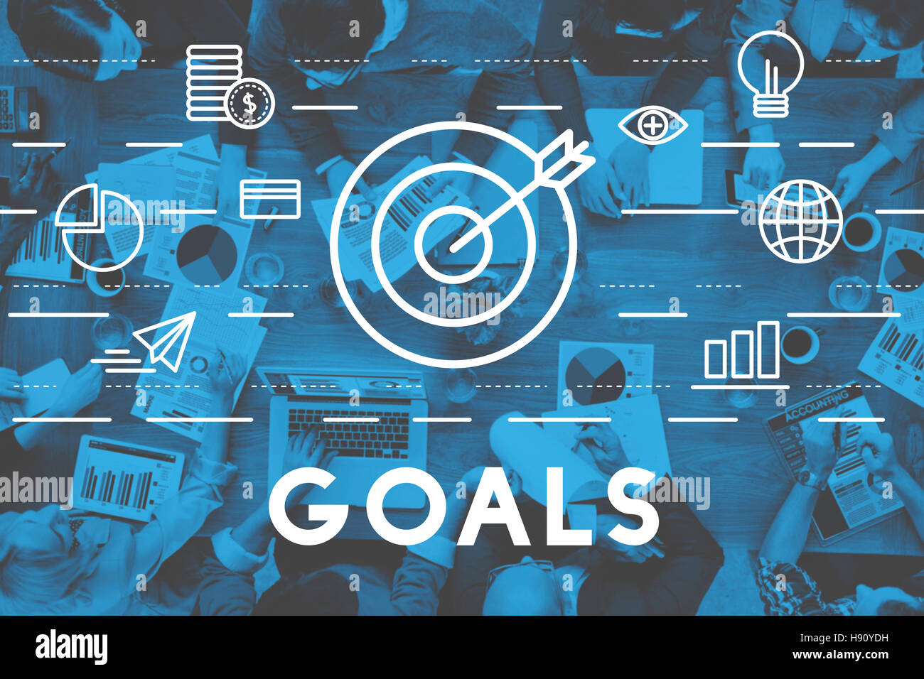 Bull's Eye Goal Mission Icon Graphics Concept Stock Photo - Alamy