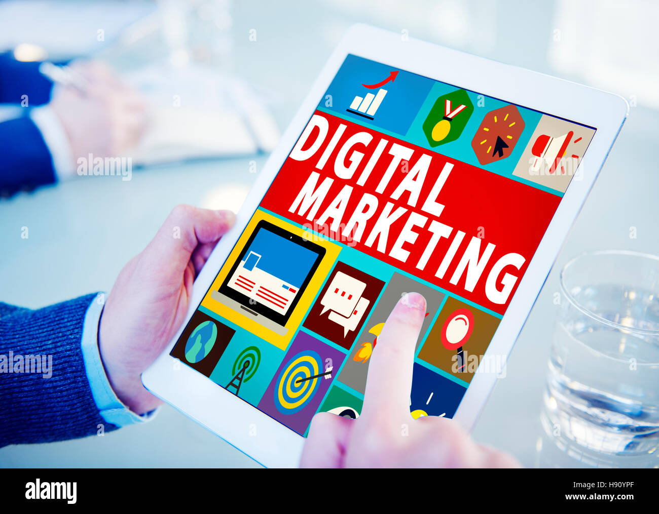 Digital promotion hi-res stock photography and images - Alamy