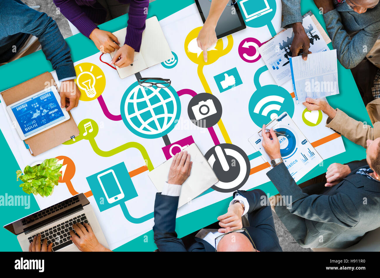 Connecting Internet Online Social Media Social Network Concept Stock ...