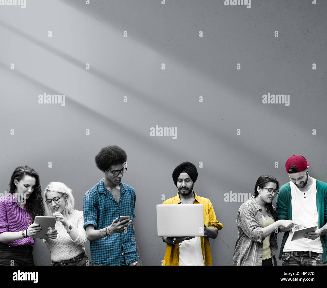 Students Learning Education Social Media Technology Stock Photo - Alamy