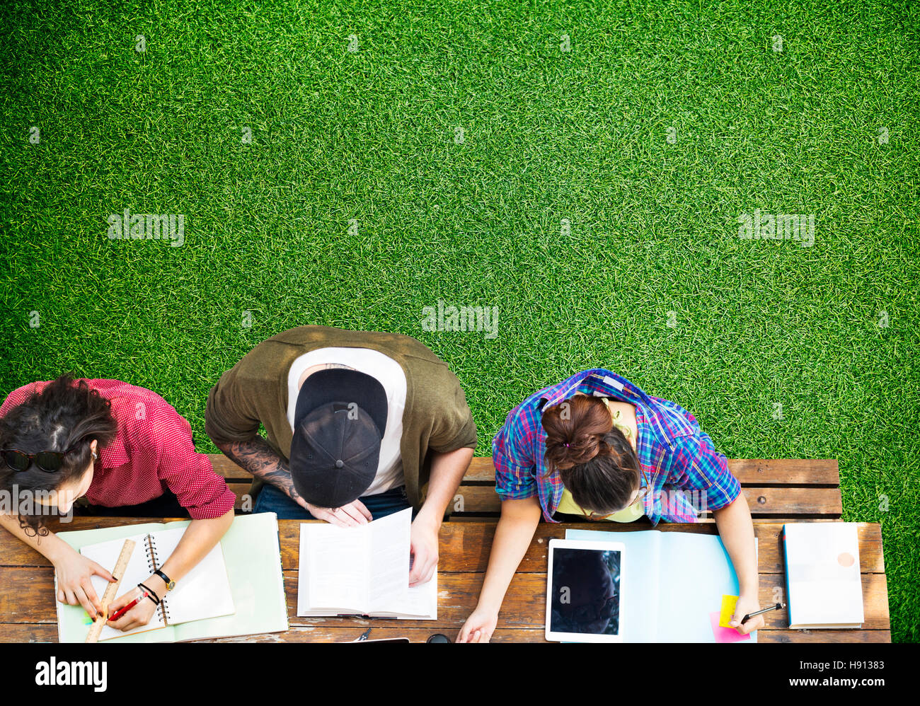 Asian teens studying hi-res stock photography and images - Alamy