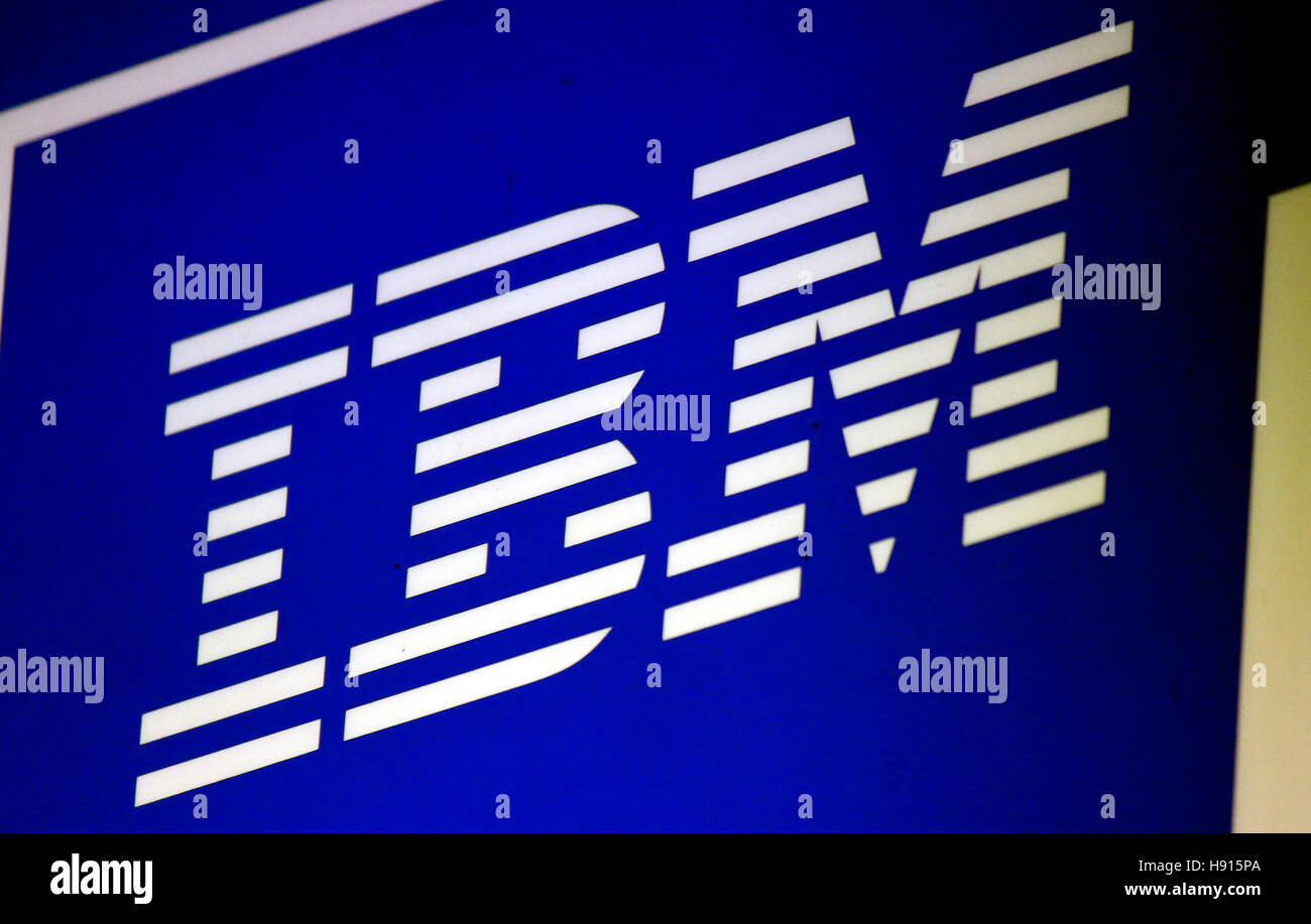 Ibm Coremetrics Logo