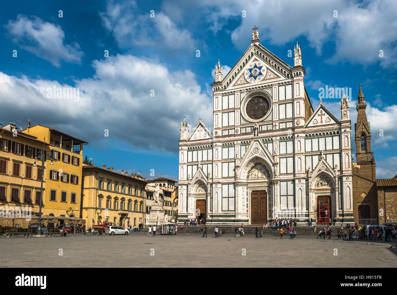Holy cross in florence hi-res stock photography and images - Alamy