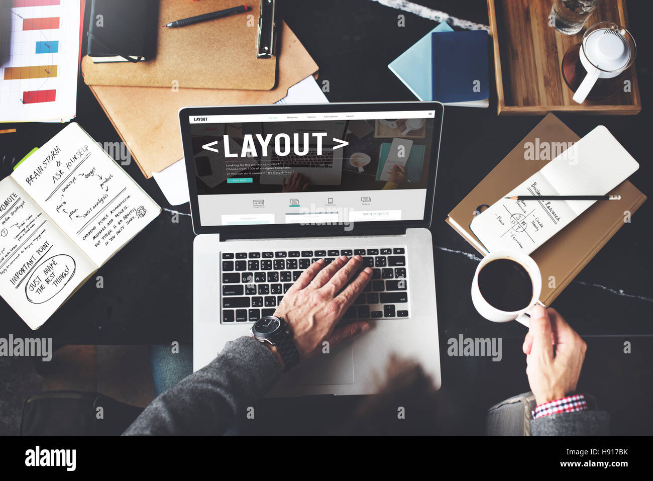 Layout Editing Page Responsive Design Concept Stock Photo - Alamy