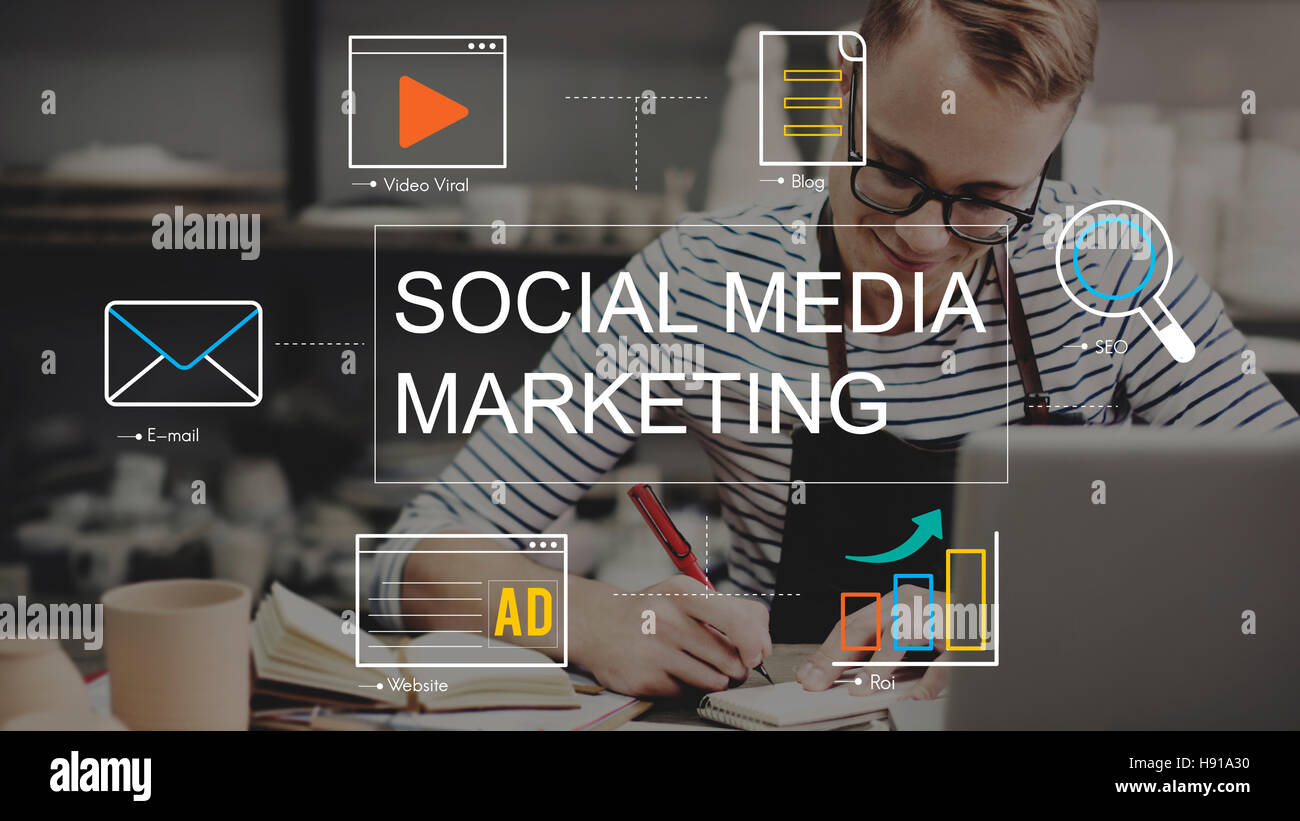 Social Media Advertisement Connection Concept Stock Photo - Alamy