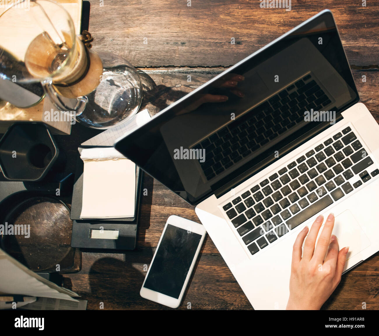 Electronic ordering at cafe hi-res stock photography and images - Alamy