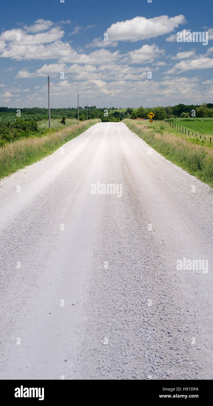Inviting country road hi-res stock photography and images - Alamy