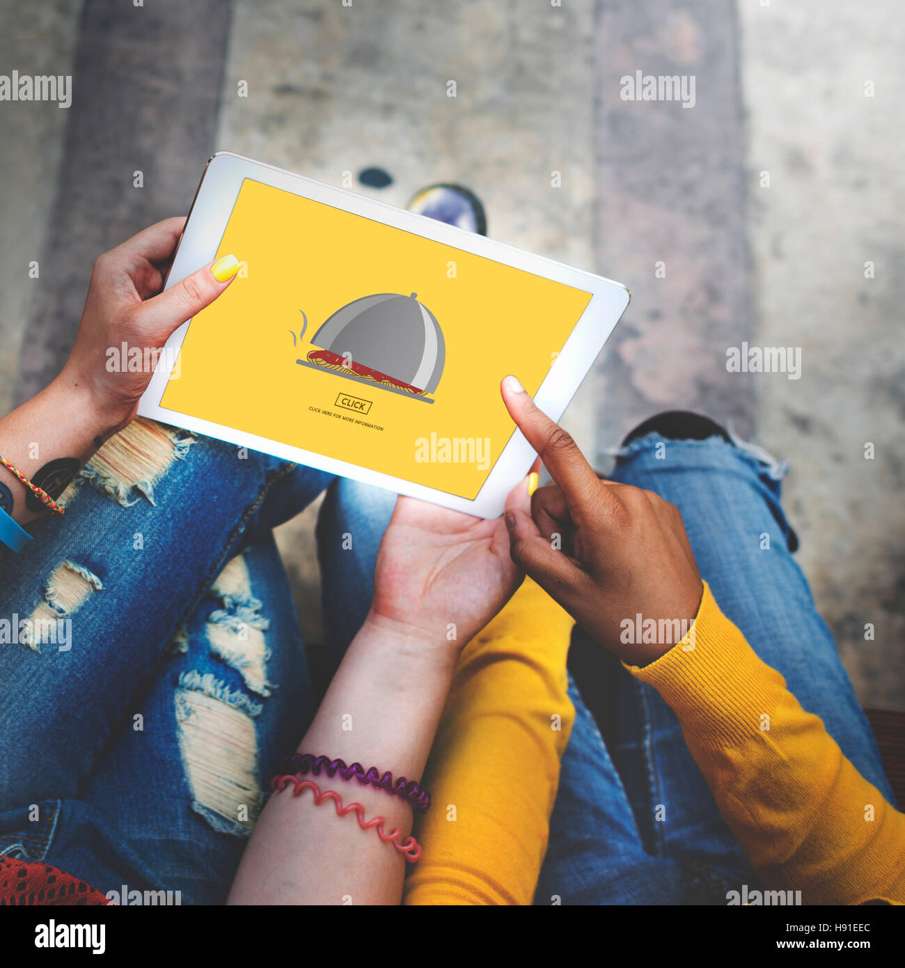 Tablet food order icon hi-res stock photography and images - Alamy