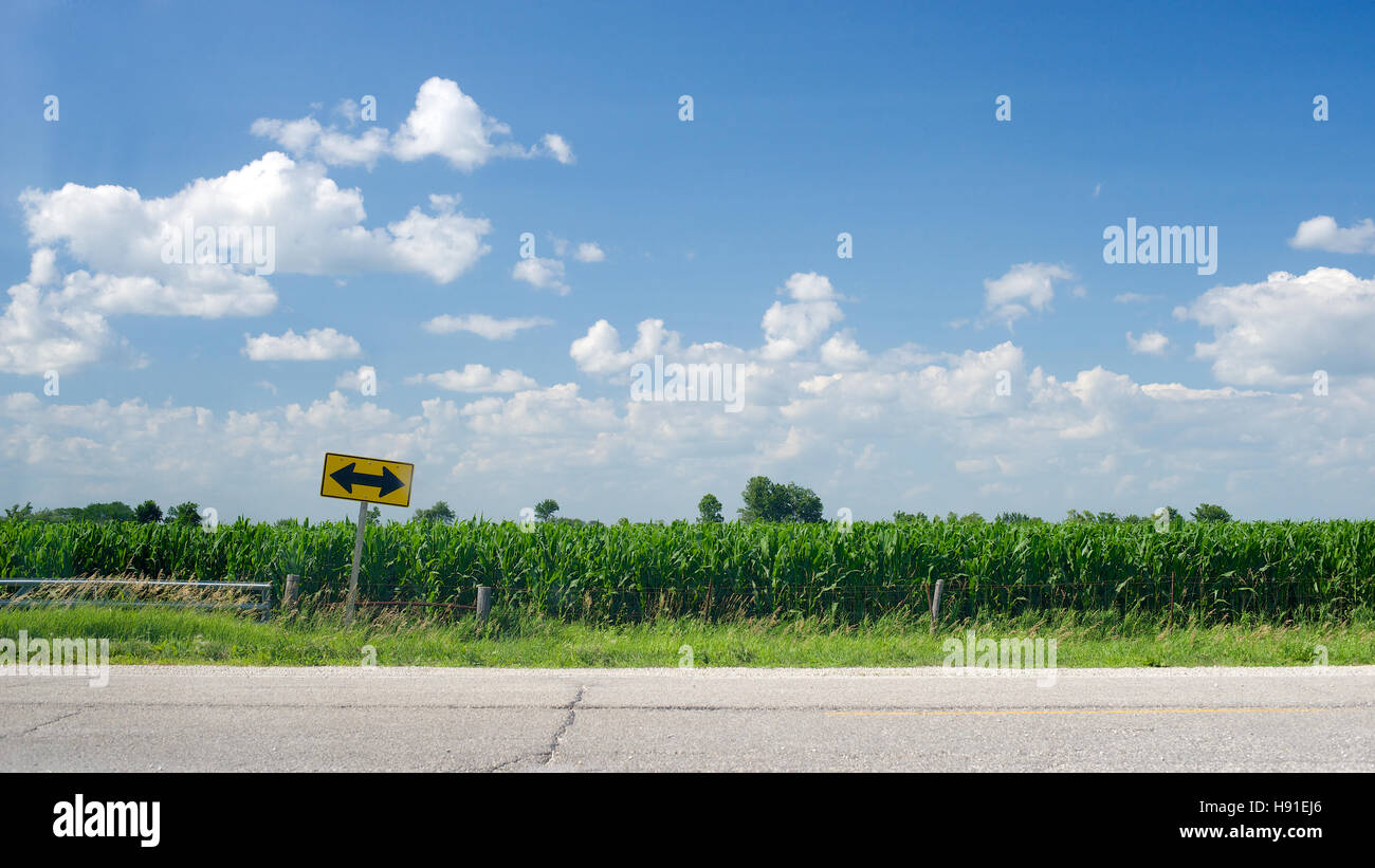 Signpost on country road in Iowa, USA Stock Photo - Alamy