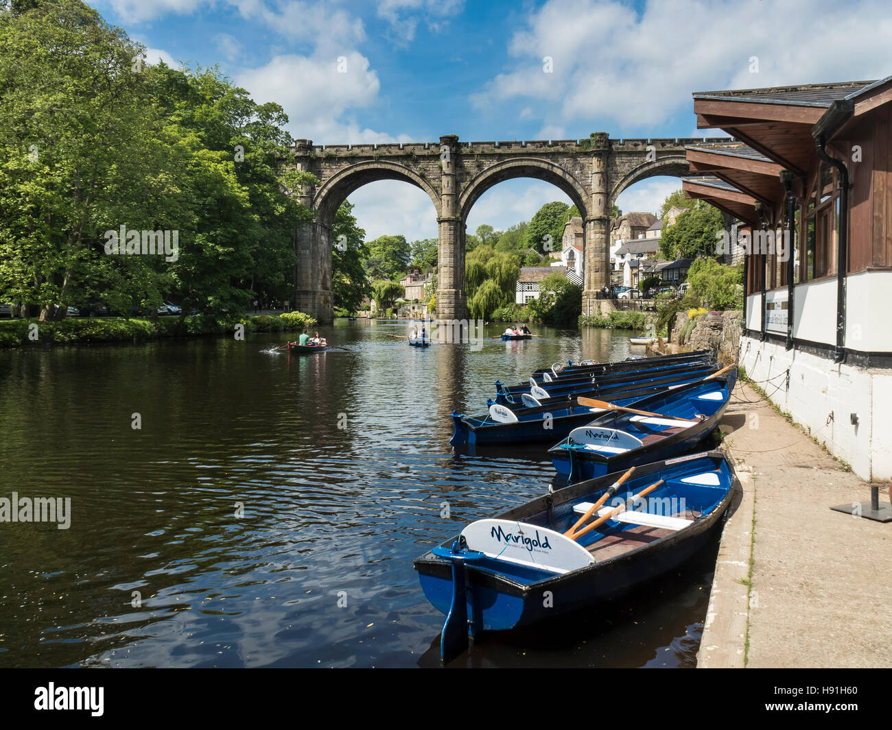 Knaresborough rowing boats hi-res stock photography and images - Alamy