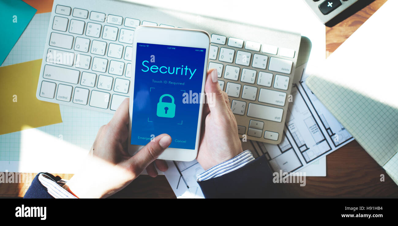 Mobile lockscreen hi-res stock photography and images - Alamy