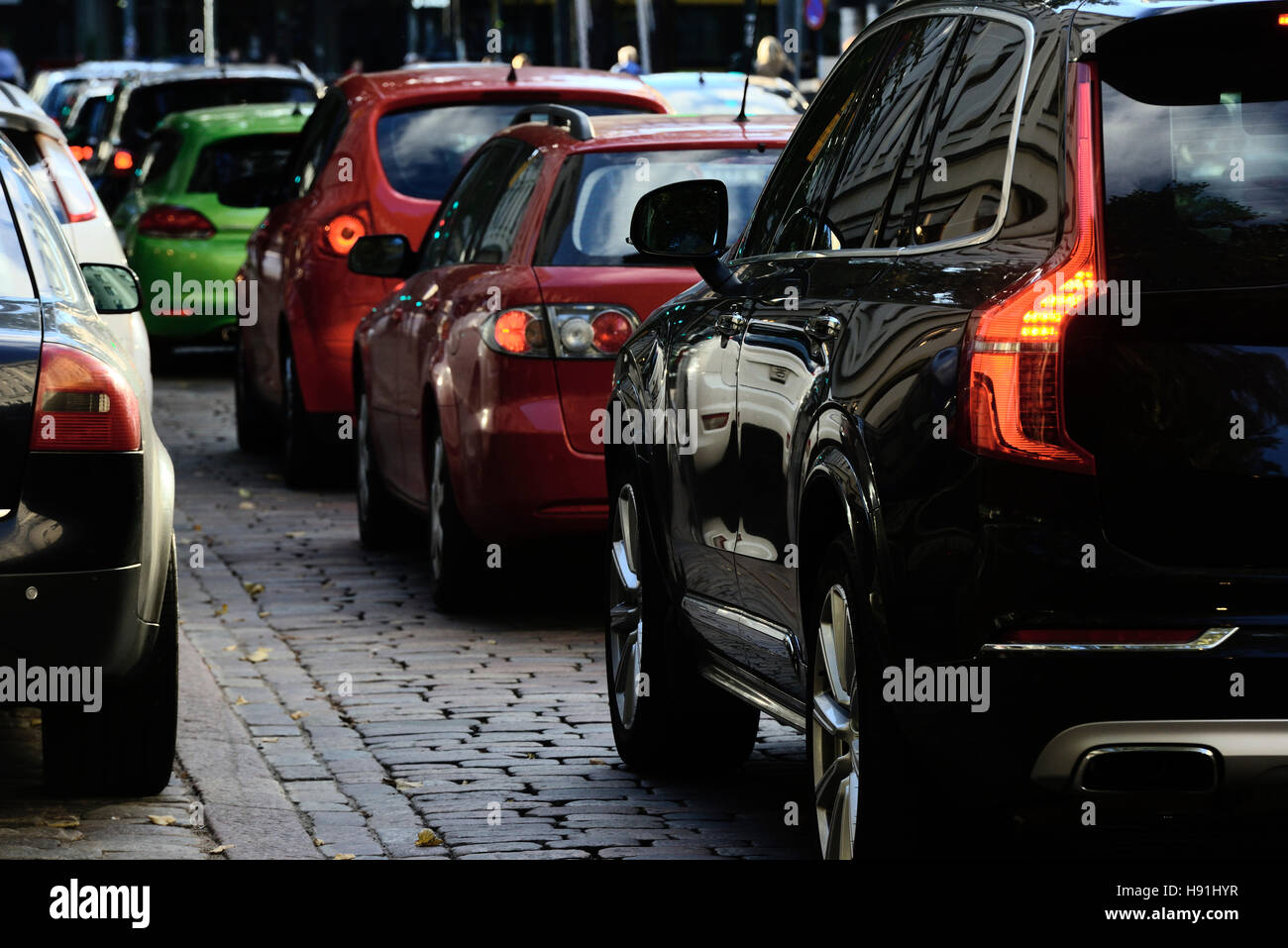 Flow of cars hi-res stock photography and images - Alamy