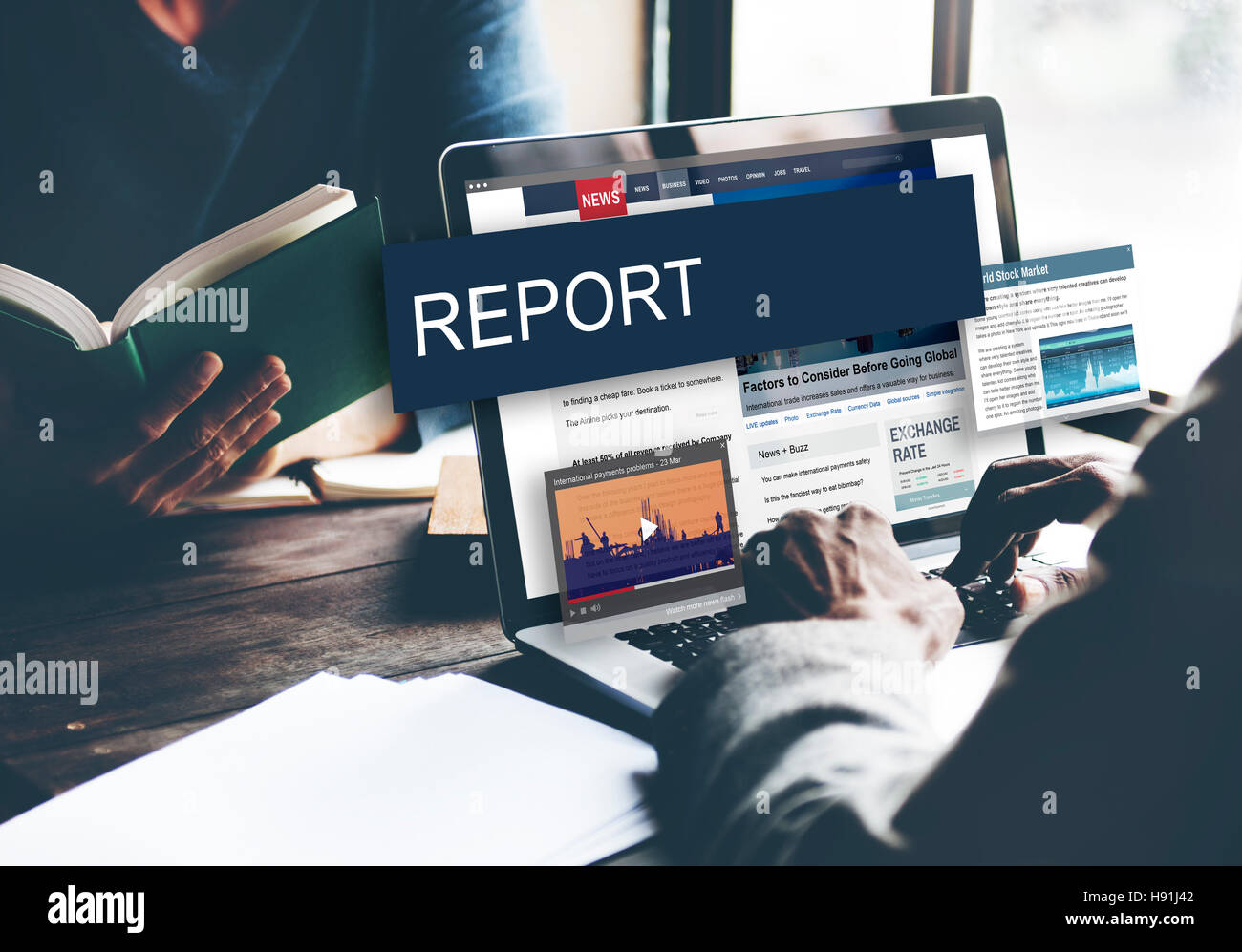 Update Trends Report News Flash Concept Stock Photo - Alamy