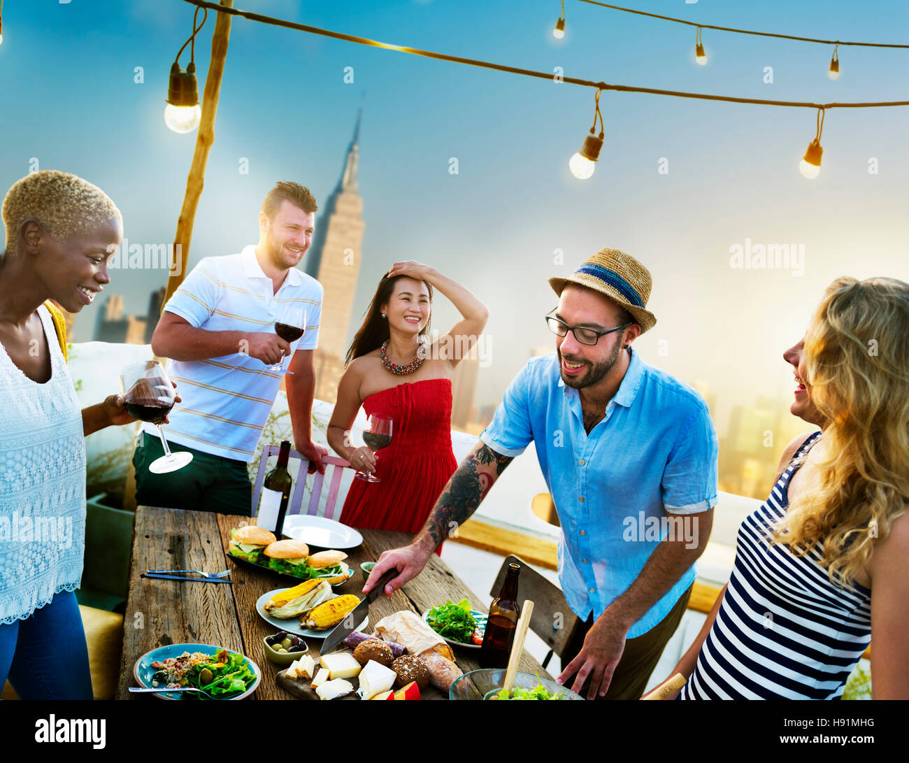 Rooftop picnic hi-res stock photography and images - Alamy