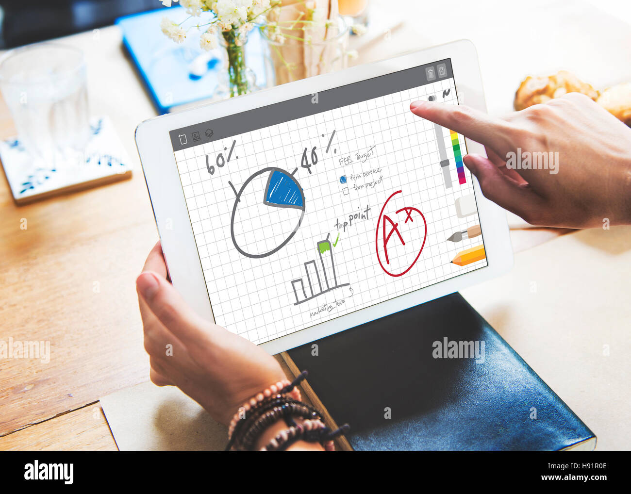 Data analysis pie chart hi-res stock photography and images - Alamy