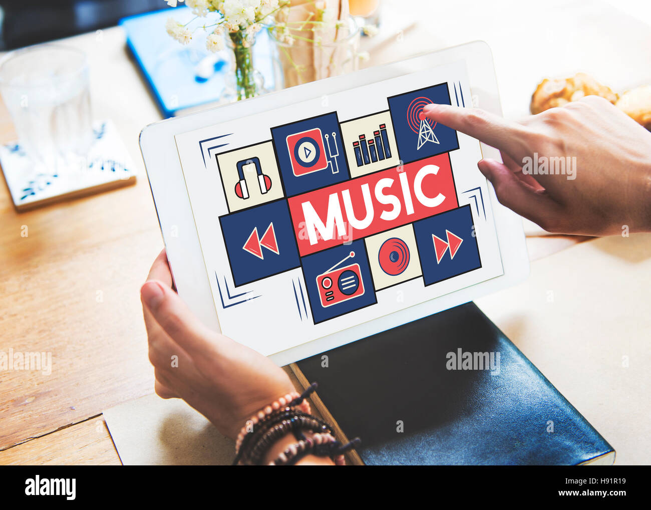 Instrumental vocal music hi-res stock photography and images - Alamy