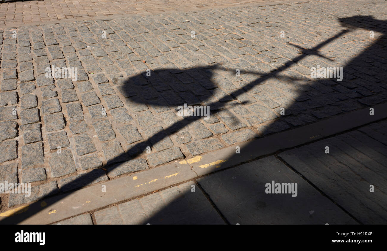 Shadow square hi-res stock photography and images - Alamy
